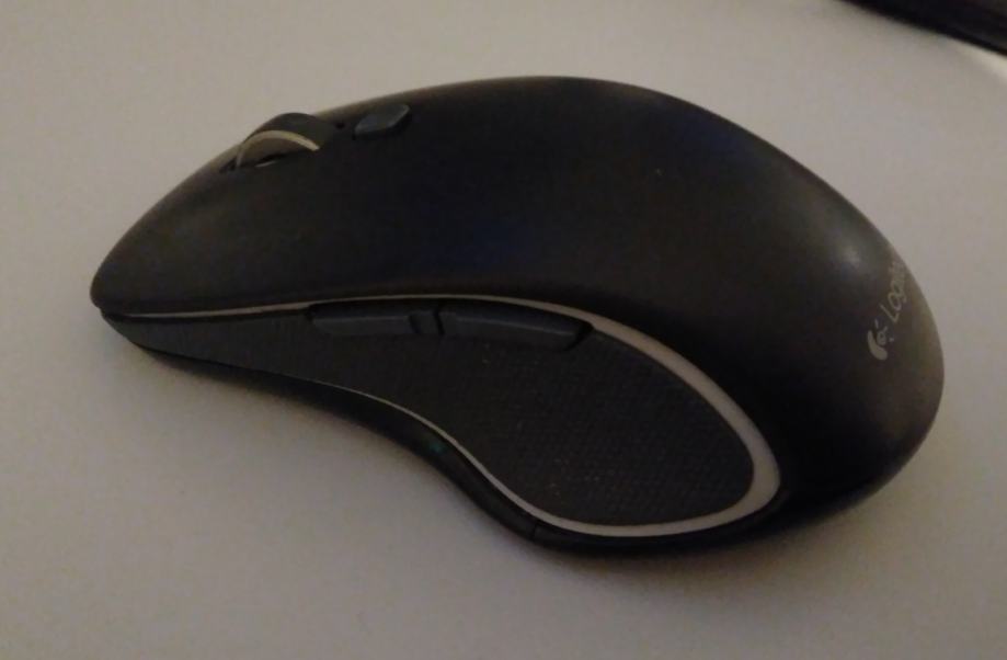 Logitech M560, bežični miš, crni, 5 tipki, hyperscroll