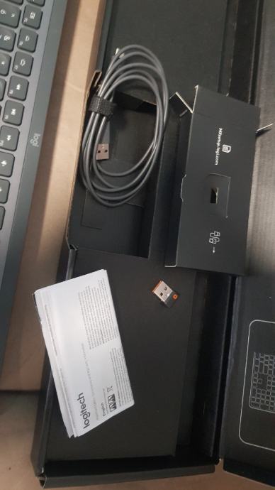 Logitech MX Keys tastatura US Layout