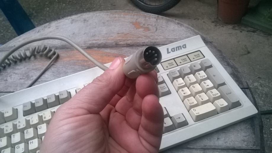 MEHANIČKA TIPKOVNICA DIN DTK COMPUTER LAMA SPK-106C