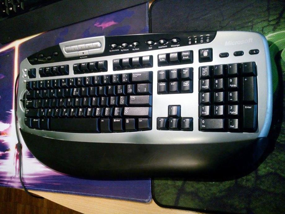 Microsoft Digital Media Pro tipkovnica