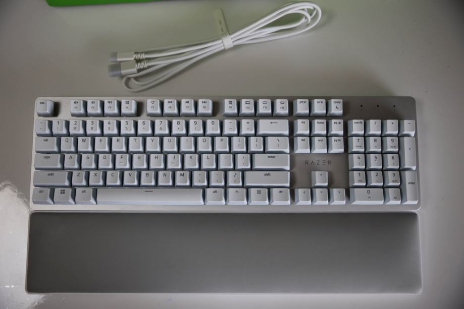 Razer Pro Type Ultra - bežična tipkovnica QWERTY US Layout