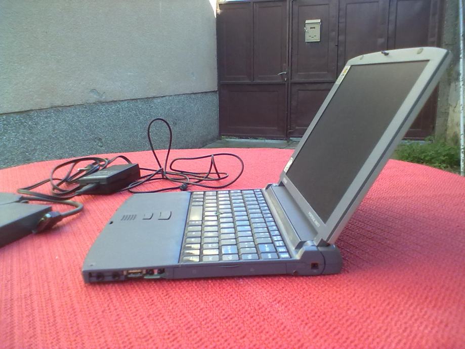 Stari laptop Toshiba Portege 3110 CT