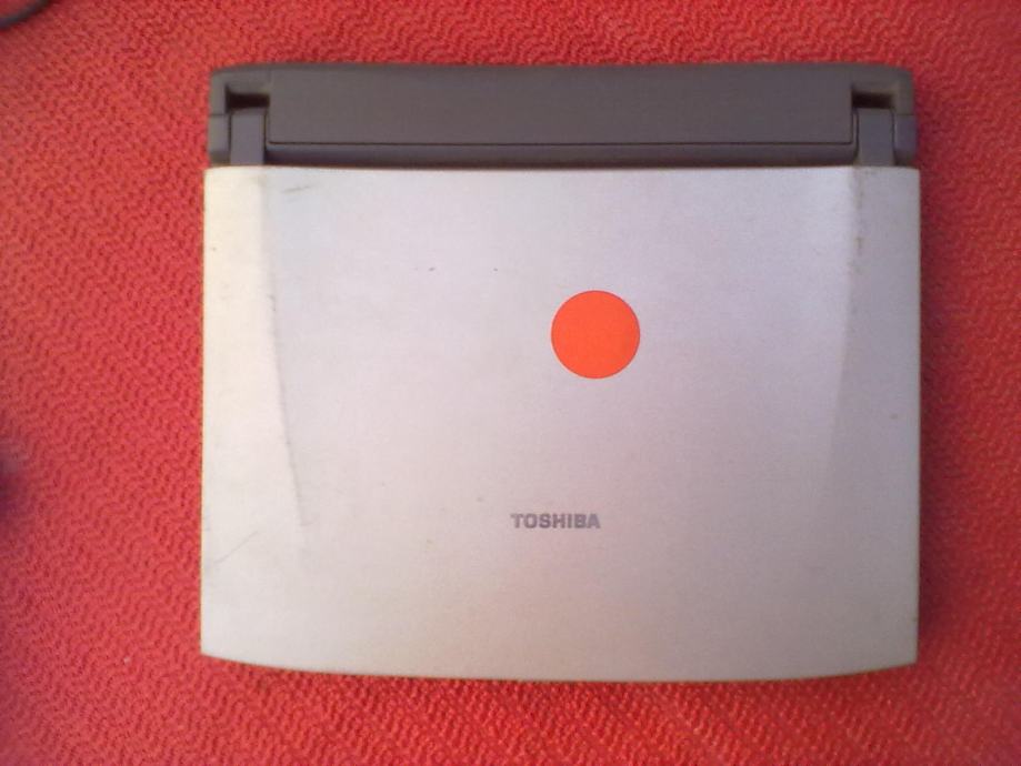 Stari laptop Toshiba Portege 3110 CT