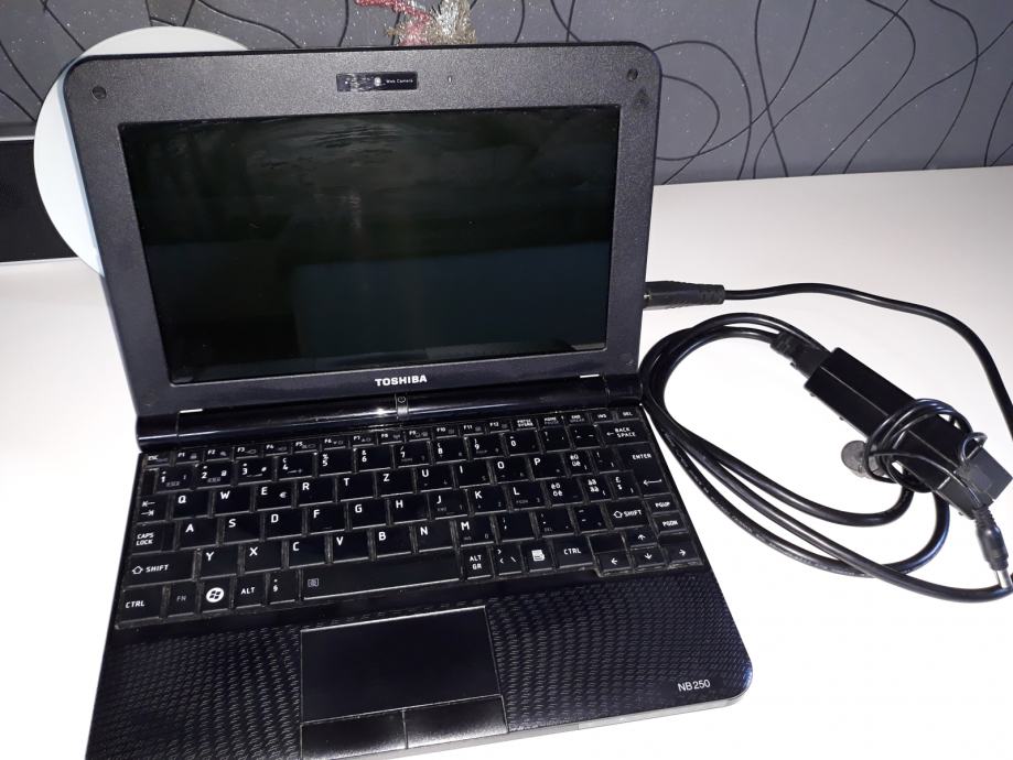 Toshiba NB250