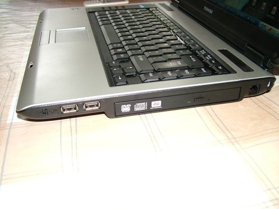 Toshiba Satellite A100-683 Intel Core Duo T2250