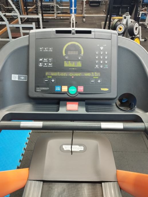 Technogym Excite Run 700 profesionalna traka za trčanje