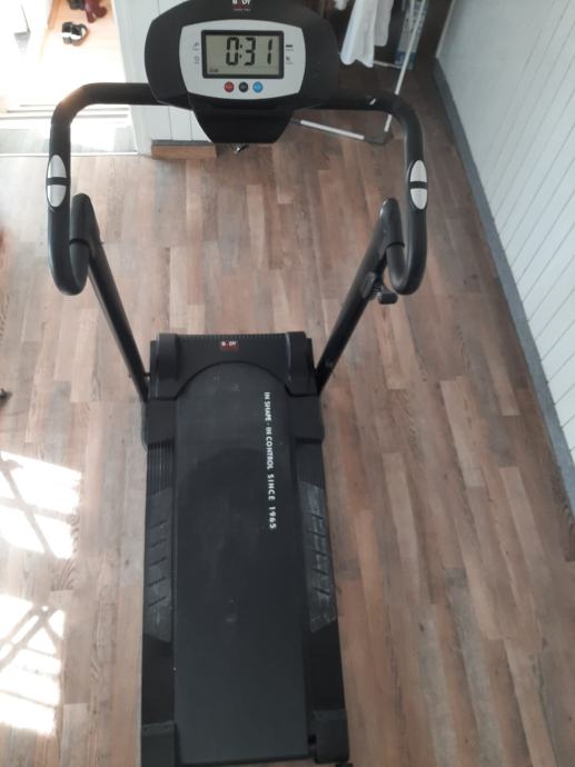 Traka za trčanje - Body Sculpture BT 2760BH