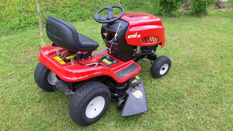MTD 96 traktor-kosilica - potpuno nova