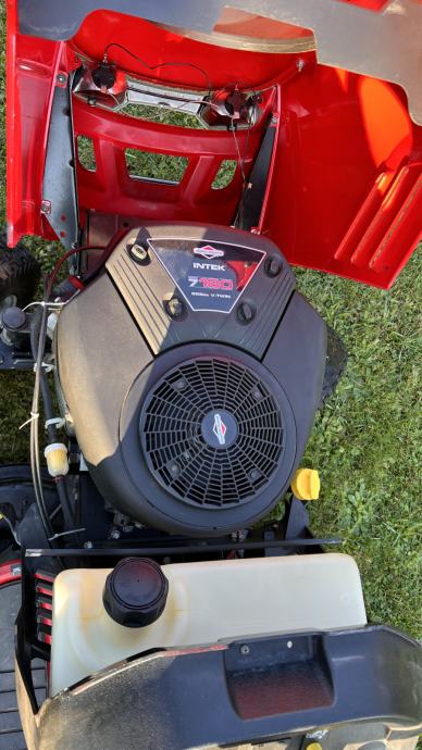 Snapper LT200 2 cilindra Briggs & Stratton INTEK 7180 18,5 KS 96 cm