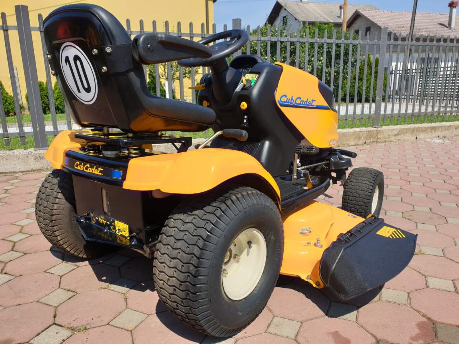 Traktor kosilica Cub Cadet 10 50 Zero Turn - MOGUĆNOST DOSTAVE