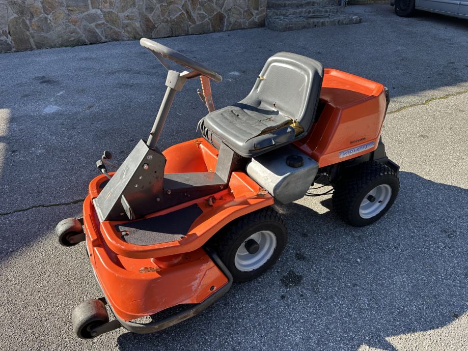 Traktor kosilica Husqvarna