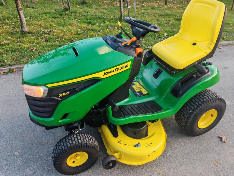 TRAKTOR KOSILICA JOHN DEERE 17.5KS