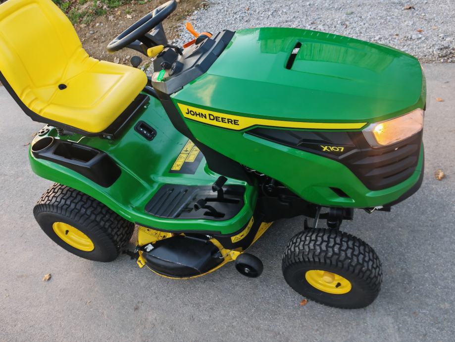 TRAKTOR KOSILICA JOHN DEERE 17.5KS