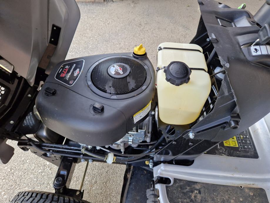 Traktor kosilica MTD Silvertrac 107T/175