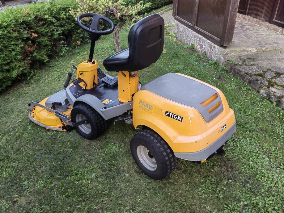 Traktor kosilica Stiga Compact 16