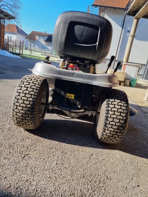 TRAKTORSKA KOSILICA MTD SILVERTAC 1071 / 175