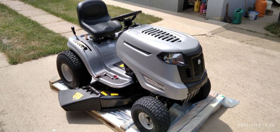 Traktorska kosilica MTD Silvertrac 107 T/175, nova, 5g. garancije