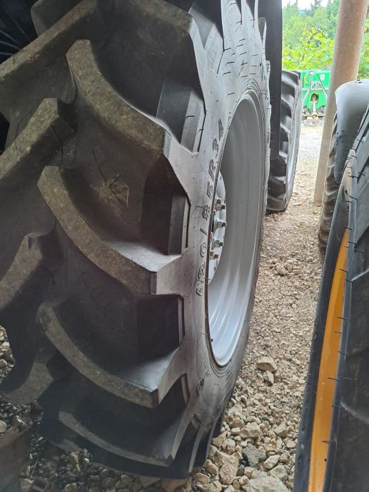 Gume NOVE 420 85 R 34