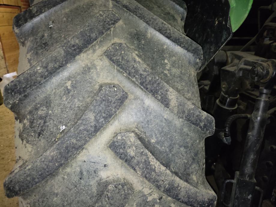 Gume za traktor 600 65 R38 Continental