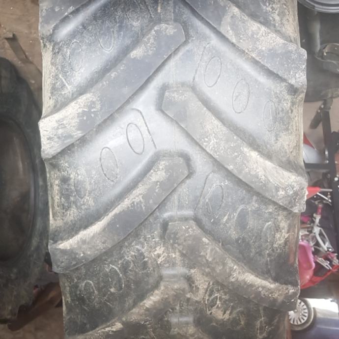 traktorske gume 520 70 38 520 70 r38