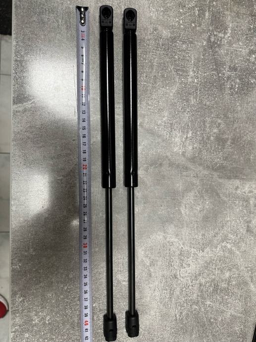 Amortizer stakla SAME