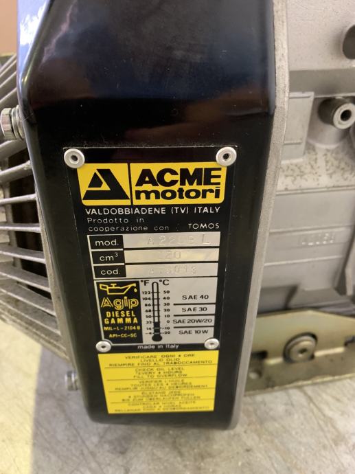 Motor acme A 220