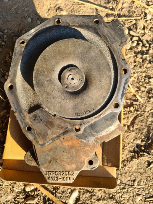 Pumpa vode John Deere