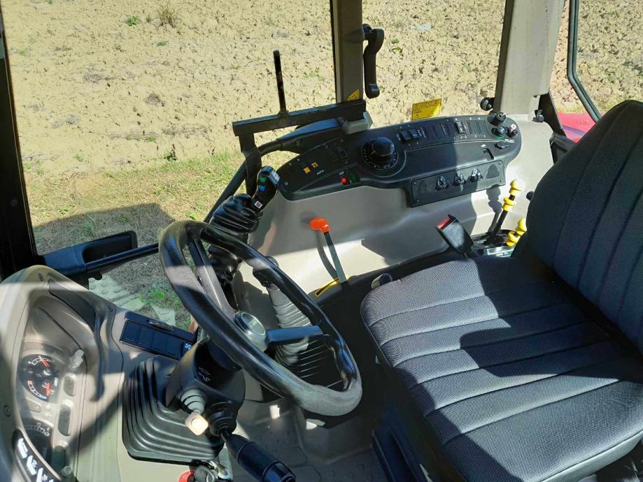 CASE CS 95 PRO + NAKLADAC