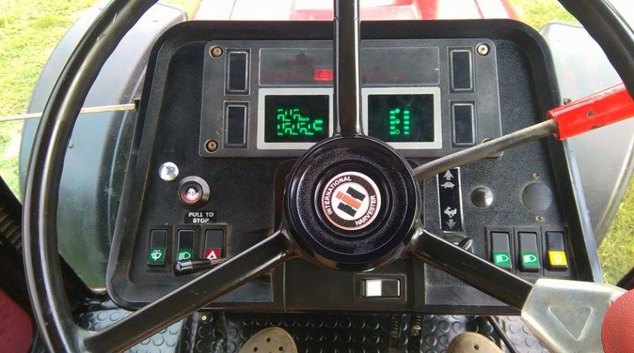 CASE INTERNATIONAL 795 XL