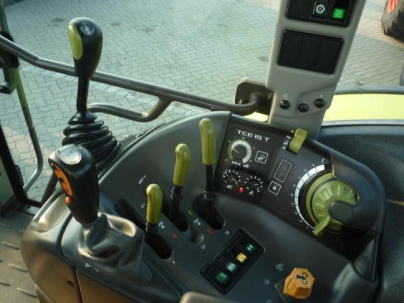 Claas Ares 657