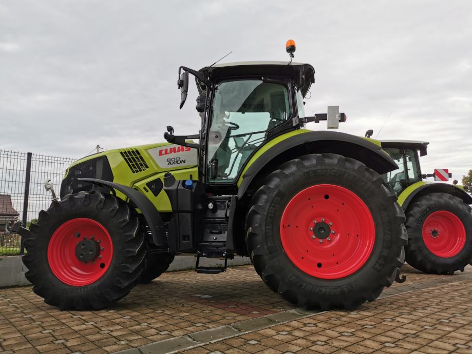 CLAAS AXION 800 Demo stroj
