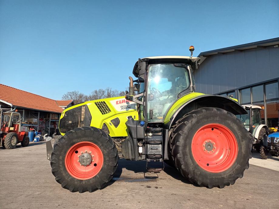 CLAAS AXION 800 Hexashift