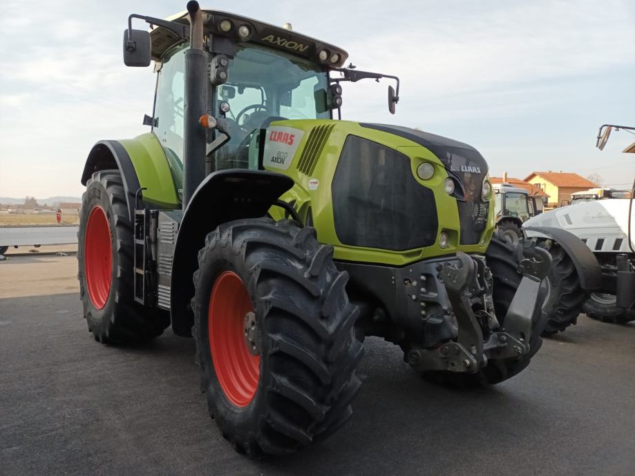 CLAAS AXION 800 Hexashift