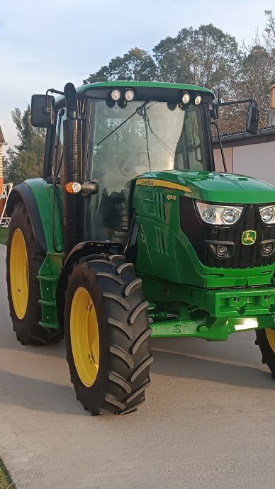 JOHN DEERE 6115 M