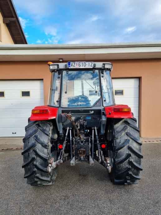 Massey Ferguson MF 4235