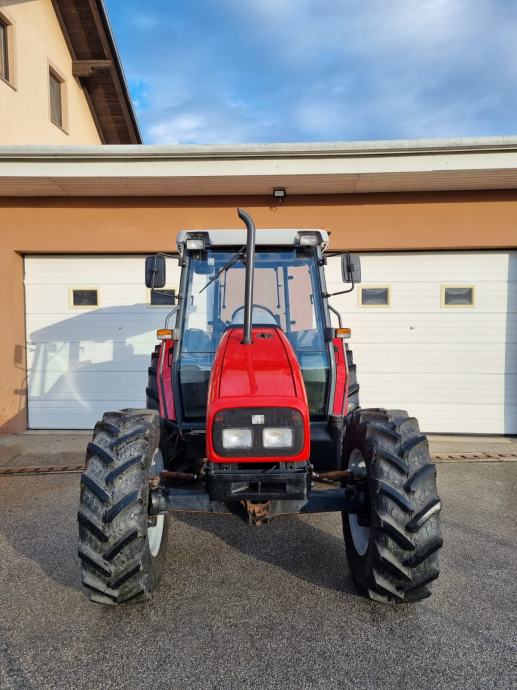 Massey Ferguson MF 4235