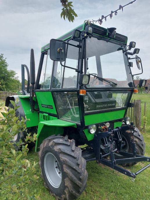 Deutz-Fahr Intrac 2004