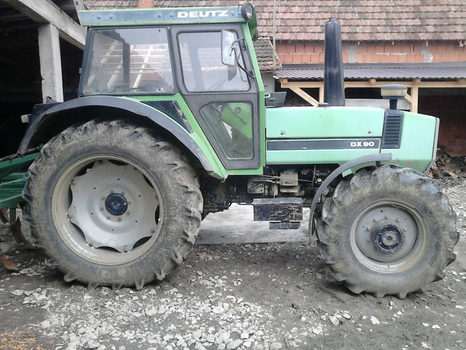 Deutz farh DX 90