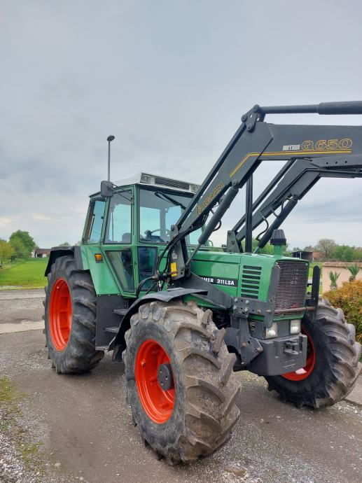 FENDT 311 LSA TURBOMATIK S UTOVARIVAČEM