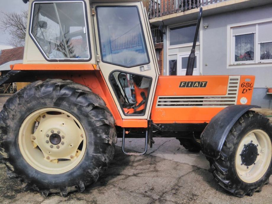 Traktor Fiat 680