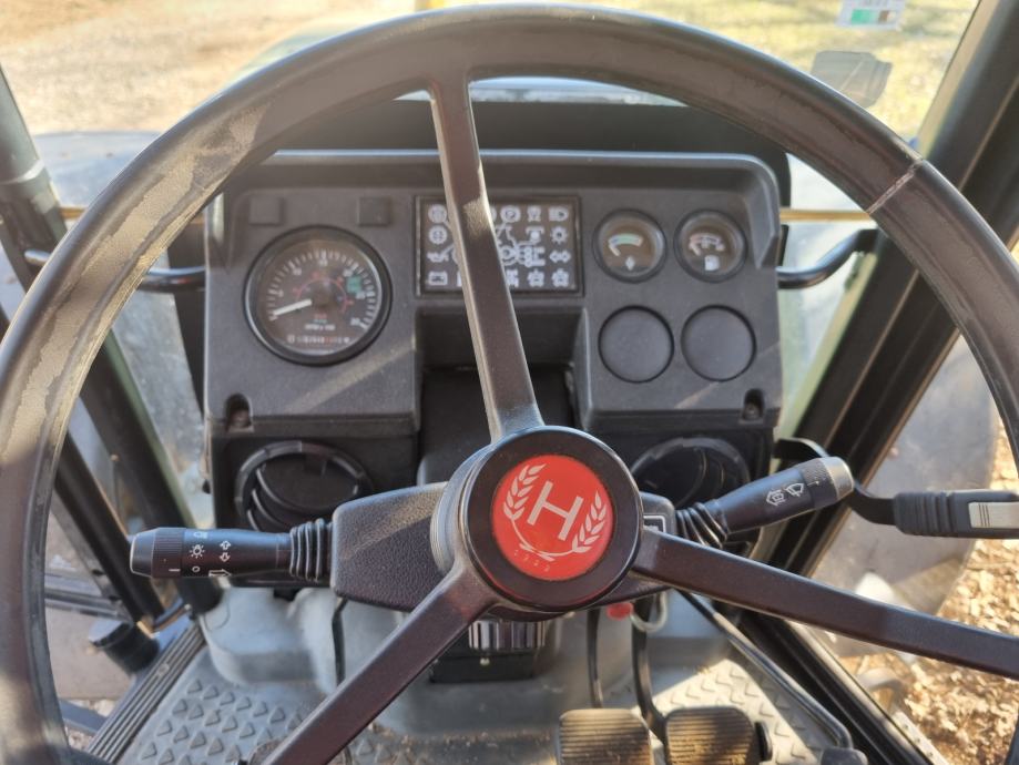 Hurliman prestige 95 3000 radnih sati