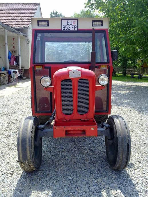 IMT 558 TRAKTOR U ODLIČNOM STANJU PRODAJEM