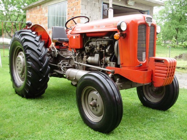 IMT 558 TVORNIČKO STANJE, 2800RS, 1. BOJA, 1. GUME. reg do 2014