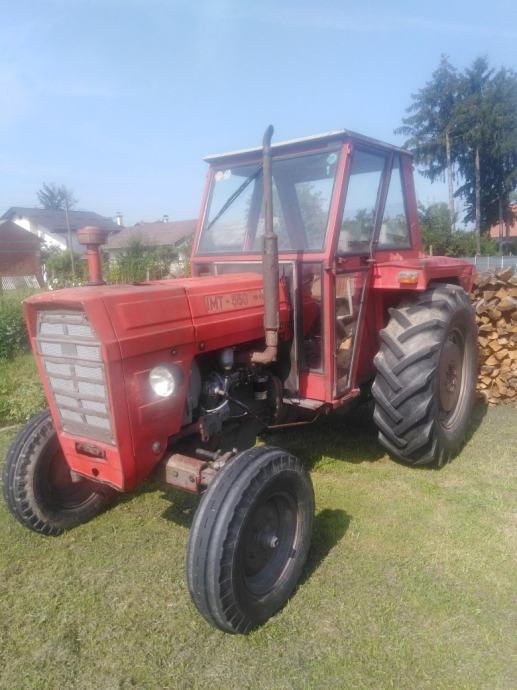 Traktor IMT 560