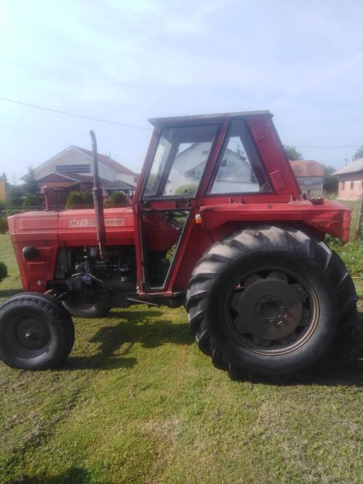 Traktor IMT 560