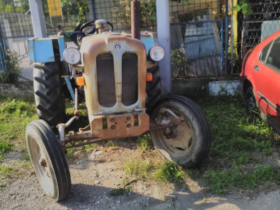 TRAKTOR IMT RAKOVICA 65,CJENA JE NA IME KUPCA
