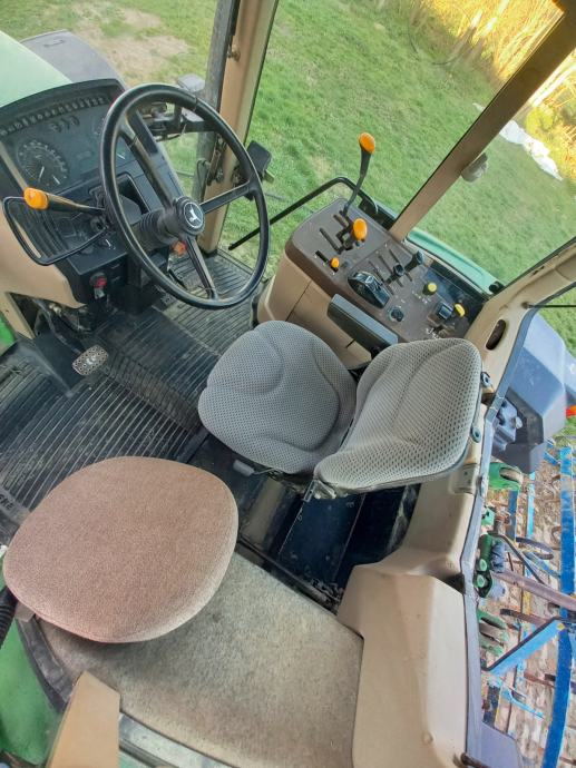 John Deer 6210 SE 2001.godina