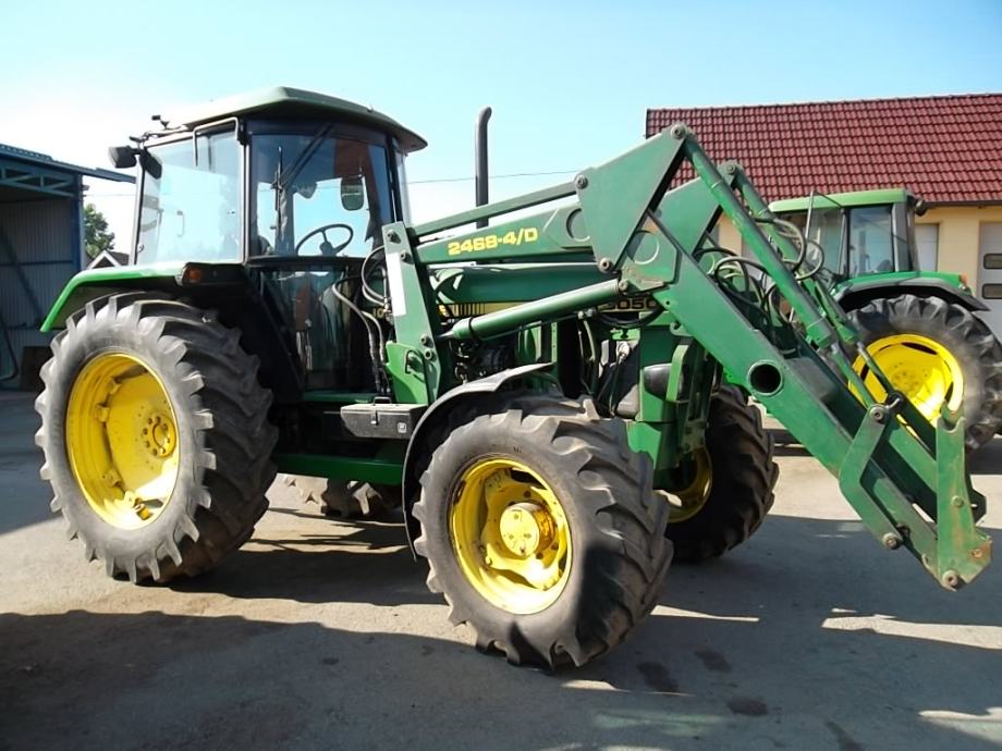 JOHN DEERE 3050 S PREDNJIM UTOVARIVAČEM