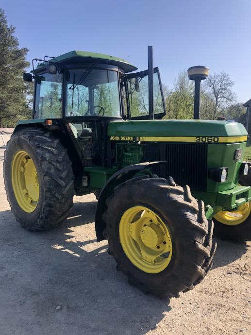JOHN DEERE 3050