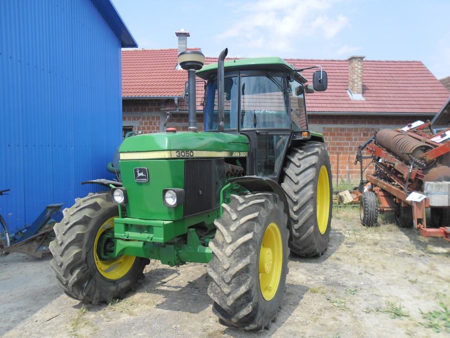 JOHN DEERE 3050